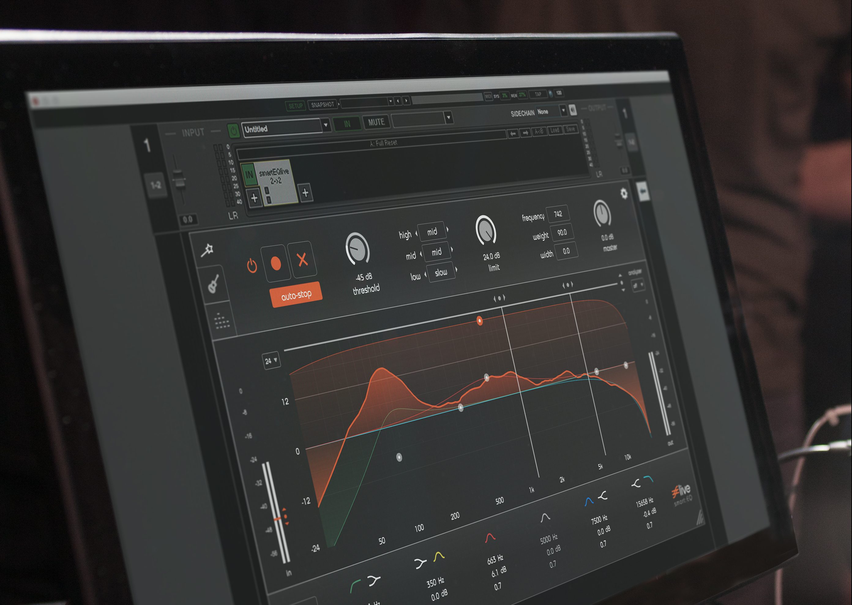 Introducing latency-free adaptive equalizer smart:EQ live